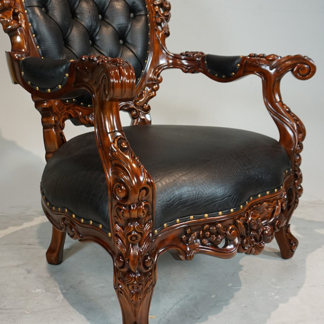 FRENCH ROCOCO ARM CHAIR | Jansen Furniture