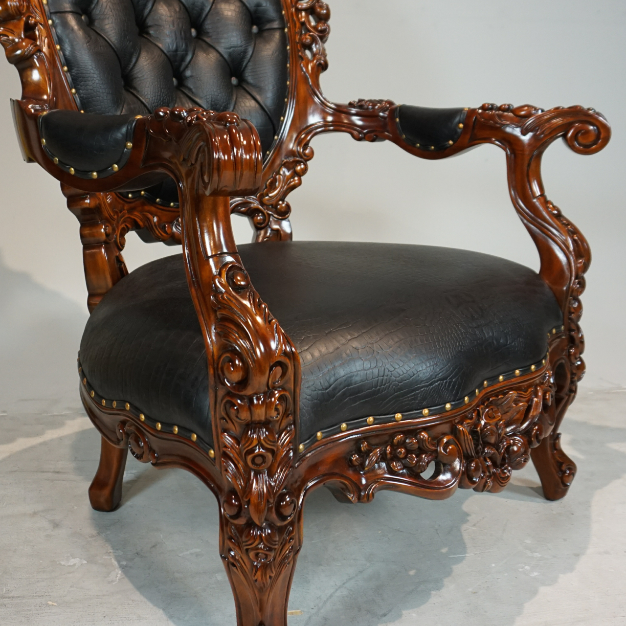 FRENCH ROCOCO ARM CHAIR | Jansen Furniture